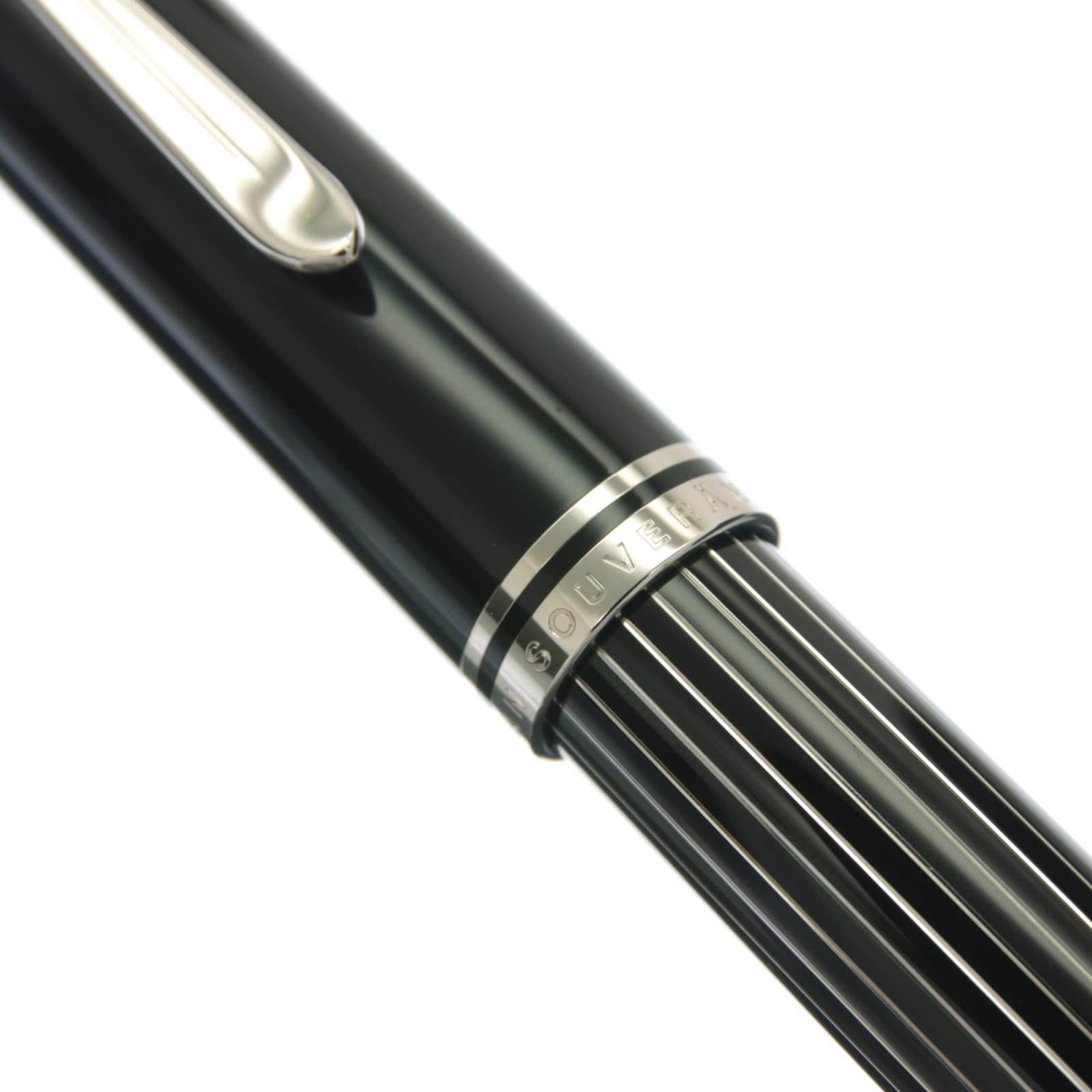 (中古)Pelikan ペリカン 万年筆 スーベレーン M815 メタルストライプ F（商品ID：3717015315551）詳細ページ ...